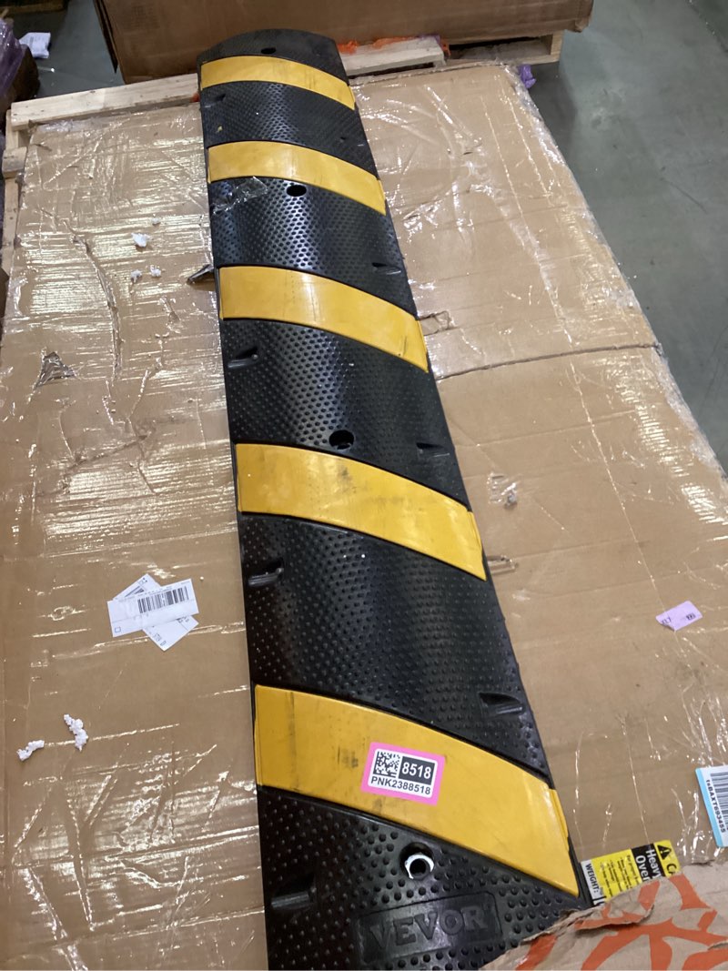 Rubber road bump